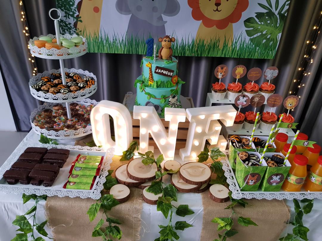 Safari / jungle dessert setup (includes cake and dessert), Design ...