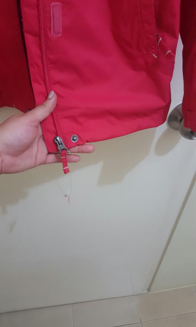 Decathlon WOMEN'S WATERPROOF WALKING RAIN JACKET - RASPBERRY PINK ...