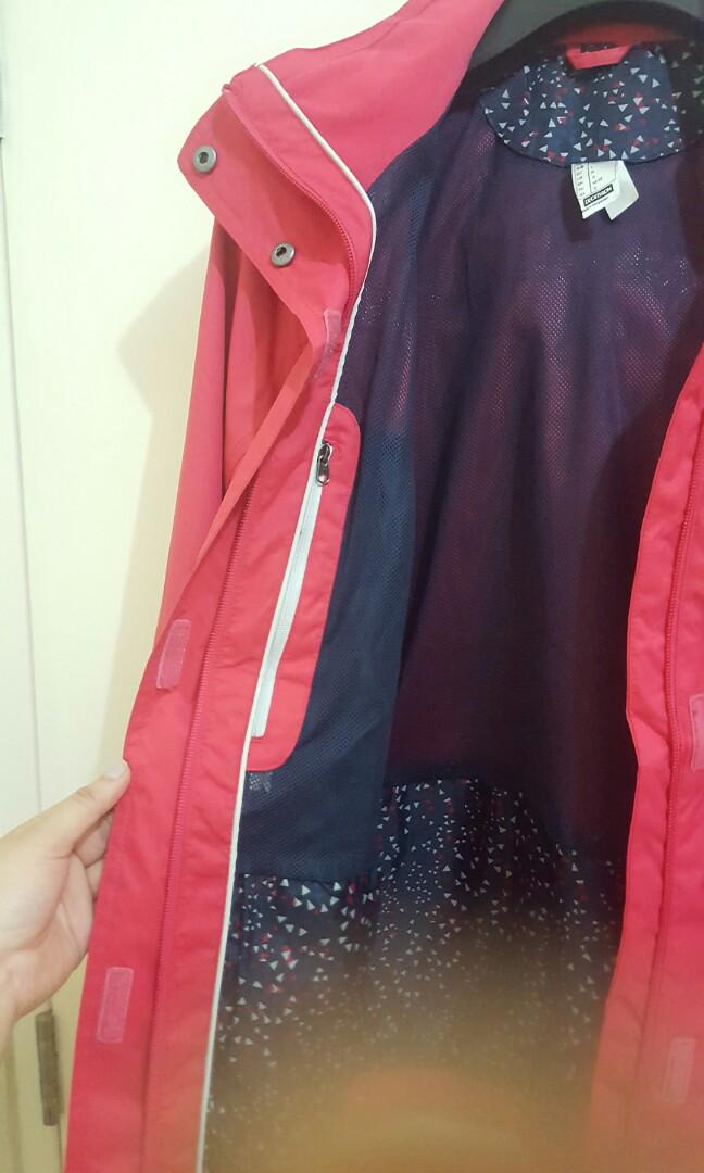 Decathlon WOMEN'S WATERPROOF WALKING RAIN JACKET - RASPBERRY PINK ...