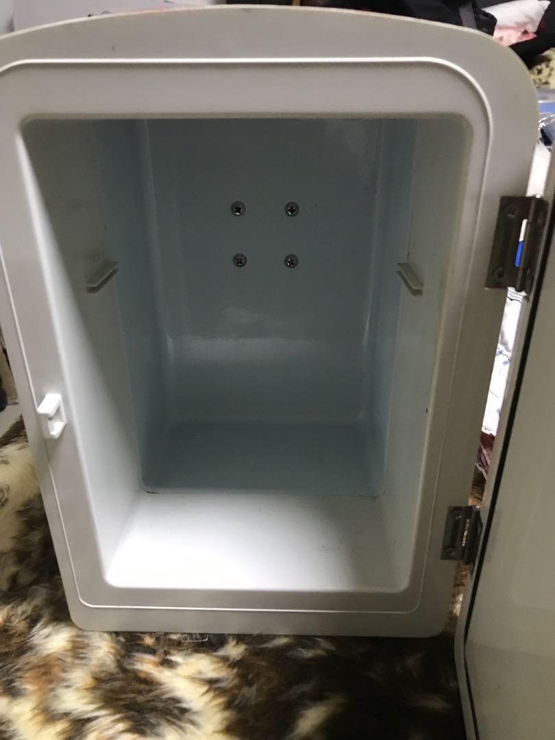 Kitkat mini refrigerator cooler, TV & Home Appliances, Kitchen ...