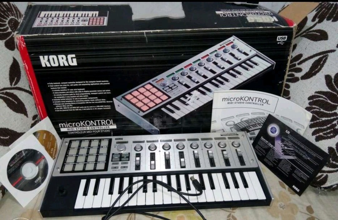 Korg MicroKontrol Midi Controller 37 Mini Key, Hobbies & Toys, Music & Media, CDs & DVDs on ...