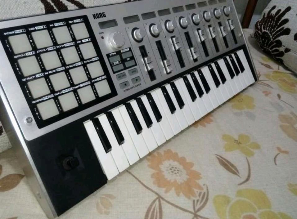 Korg MicroKontrol Midi Controller 37 Mini Key, Hobbies & Toys, Music ... Korg MicroKontrol Midi Controller 37 Mini Key, Hobbies & Toys, Music ...