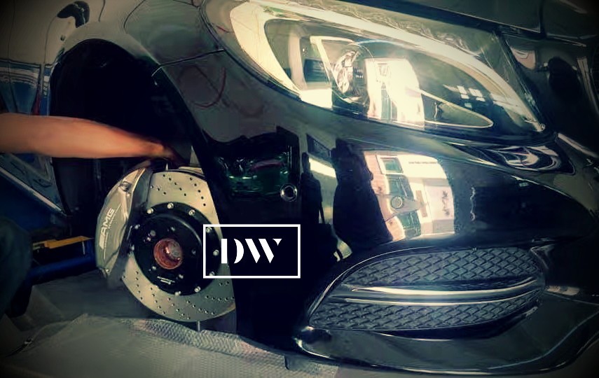 Mercedes Benz AMG Brembo Brake kit BBK, Car Accessories, Accessories on Carousell