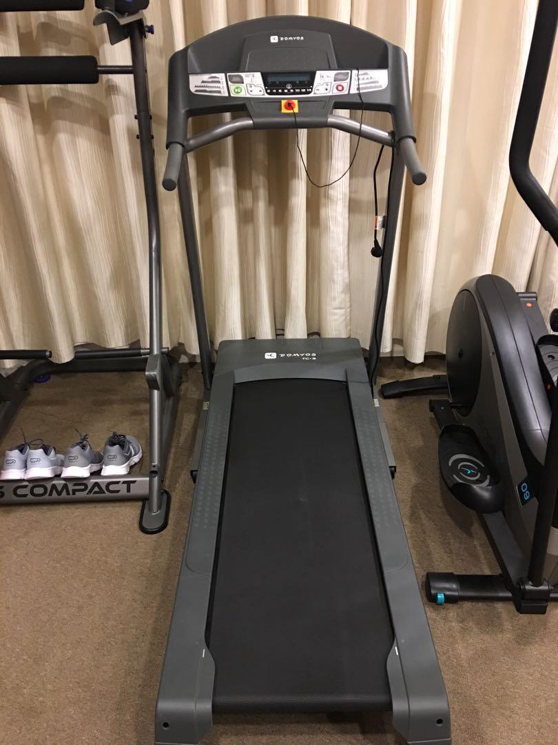 RARELY USED TREADMILL, Sports Equipment, Exercise & Fitness, Cardio ...