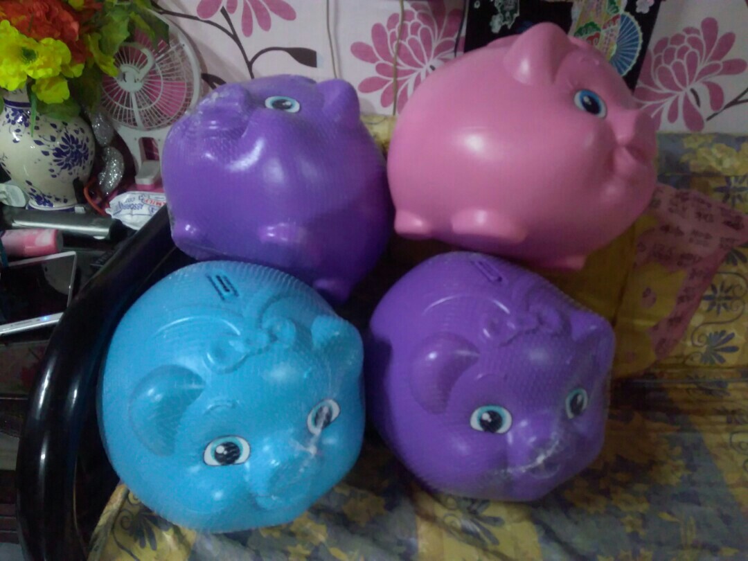 Giant piggy bank for bulk orders, Hobbies & Toys, Toys & Games on Carousell