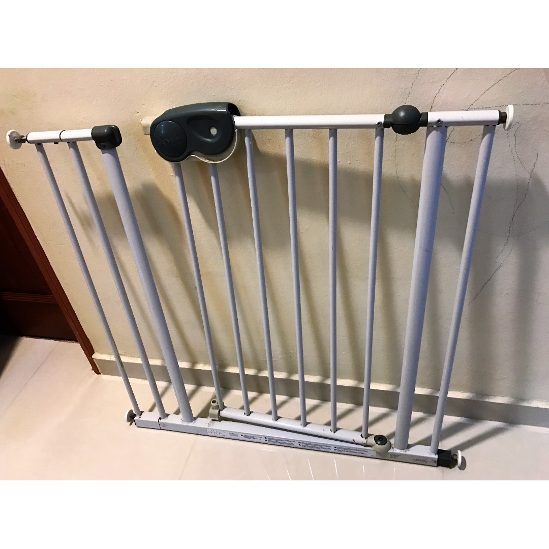 Safety First Safety gate, Babies & Kids, Baby Nursery & Kids Furniture ...