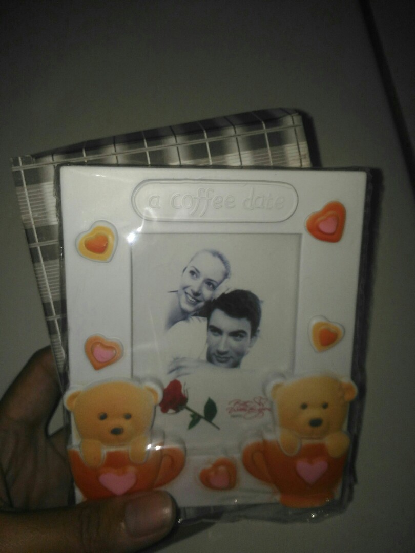 Bingkai foto lucu, Fotografi di Carousell