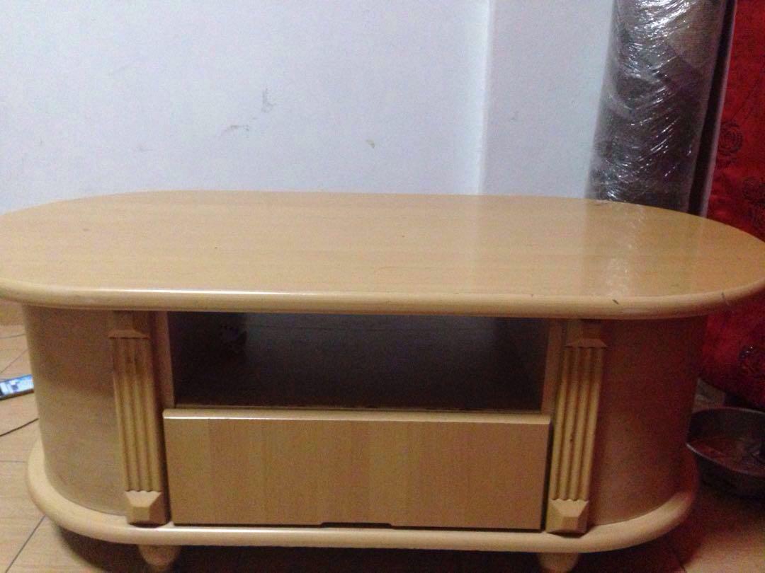 Sesuai untuk meja kopi atau cabinet TV, Furniture & Home Living, Furniture, TV Consoles on Carousell