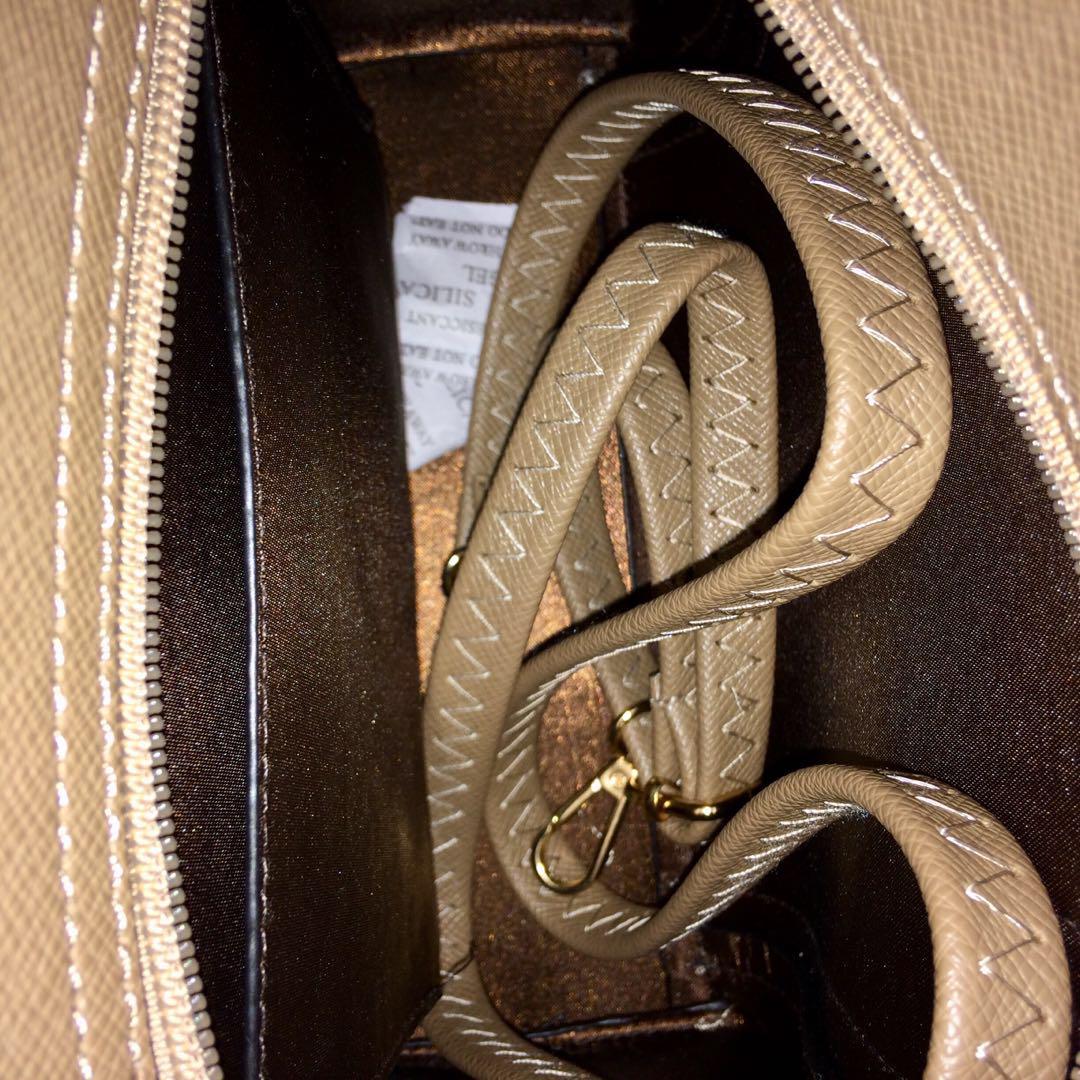 Alberto Bag, Women's Fashion, Bags & Wallets, Tote Bags on Carousell