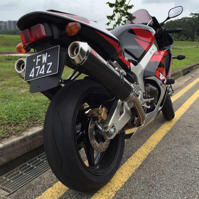 Honda VTR1000 SP2, Motorcycles, Motorcycles for Sale, Class 2 on Carousell