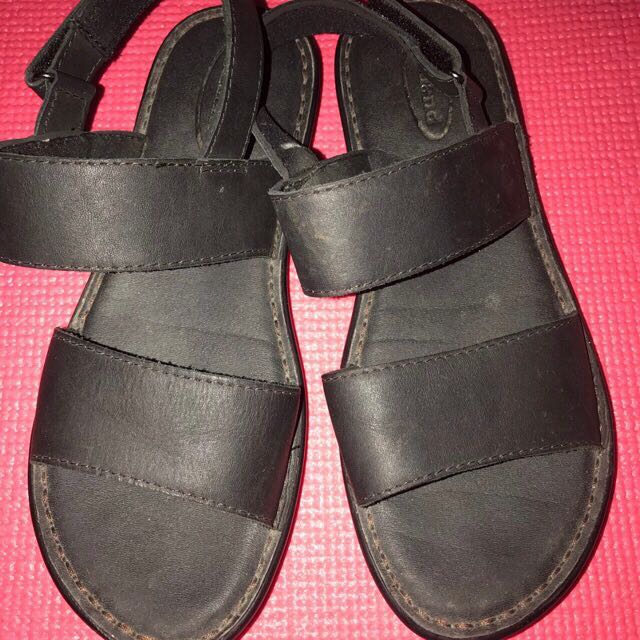 Outland sandals for women, Women's Fashion, Footwear, Slippers and ...