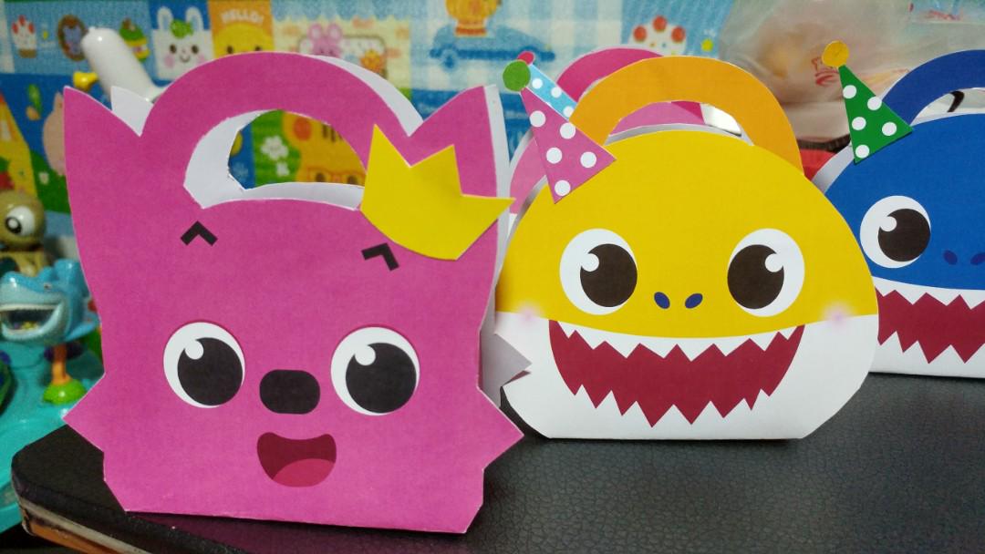 Pinkfong birthday box, Everything Else on Carousell