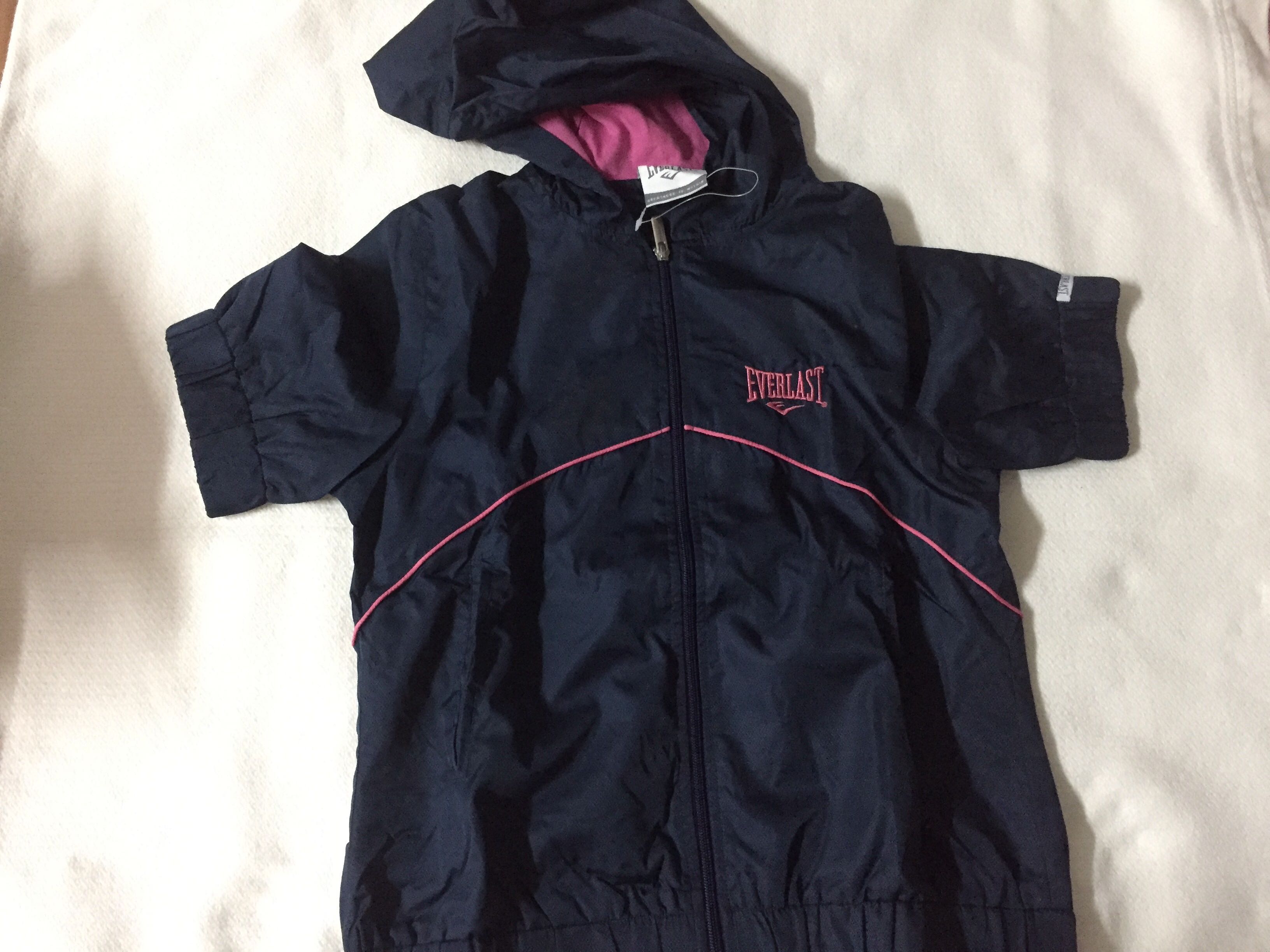 Everlast jacket, Men's Fashion, Activewear on Carousell