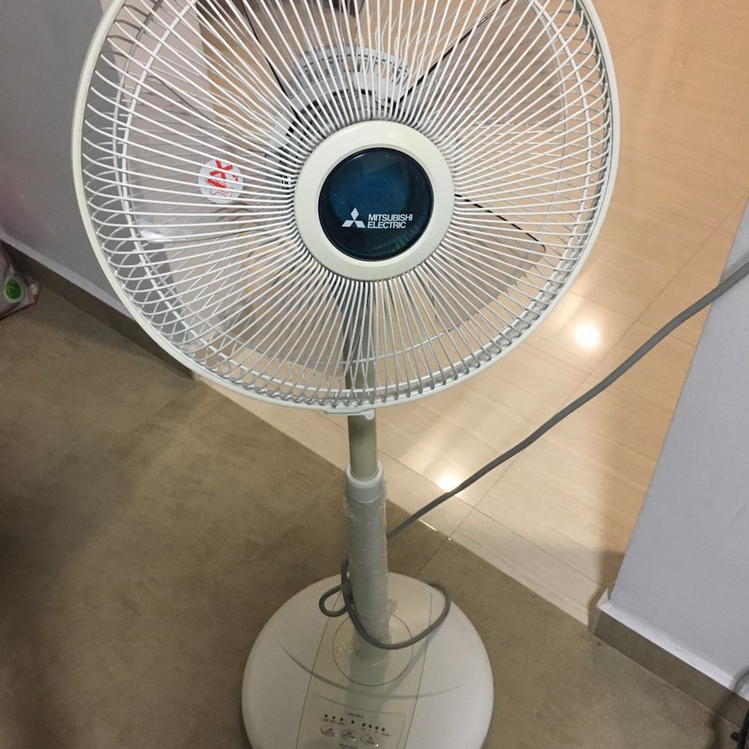 Mitsubishi Electric Stand Fan in good condition with remote control ...