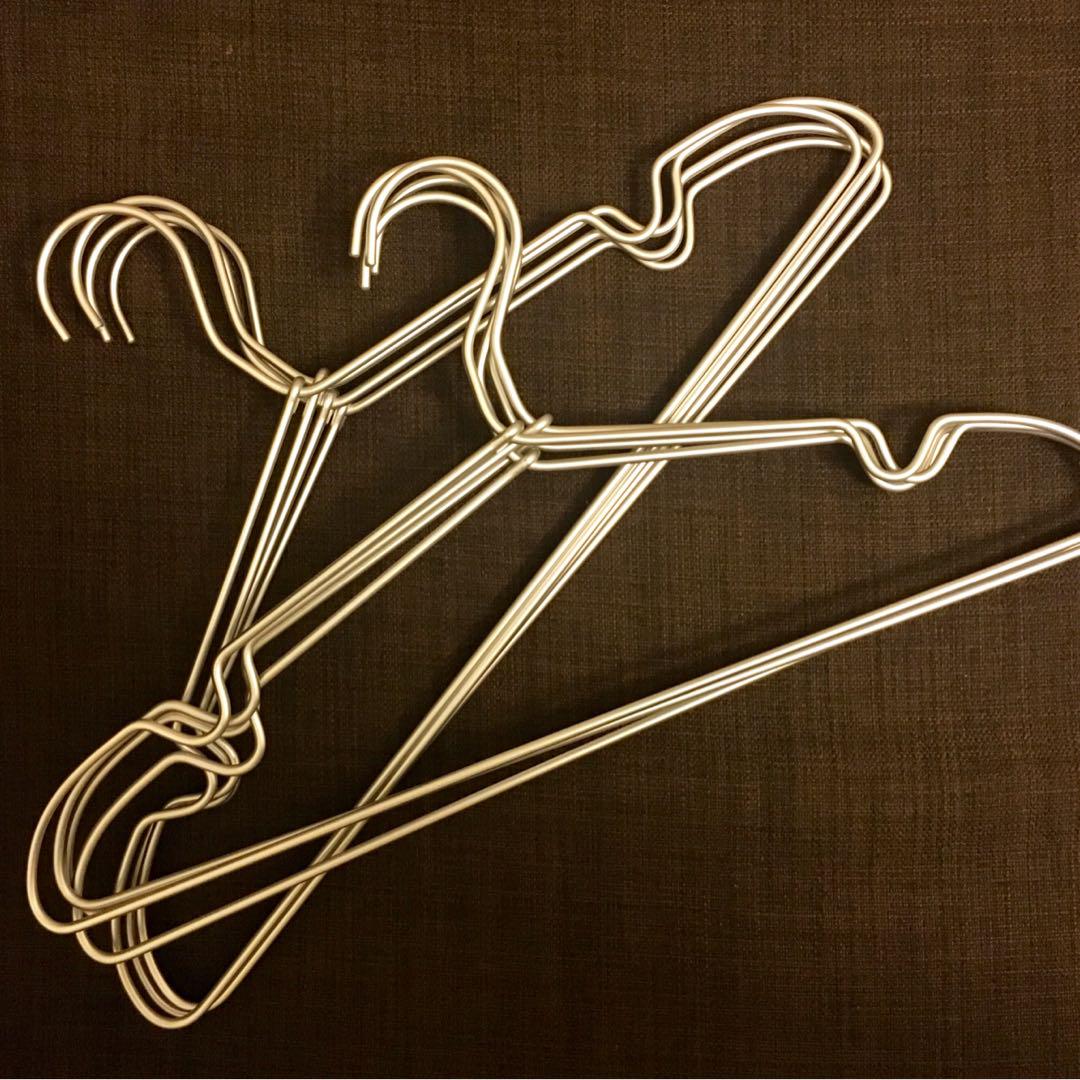 MUJI Aluminium Hanger (8 pieces), Furniture & Home Living, Bathroom ...