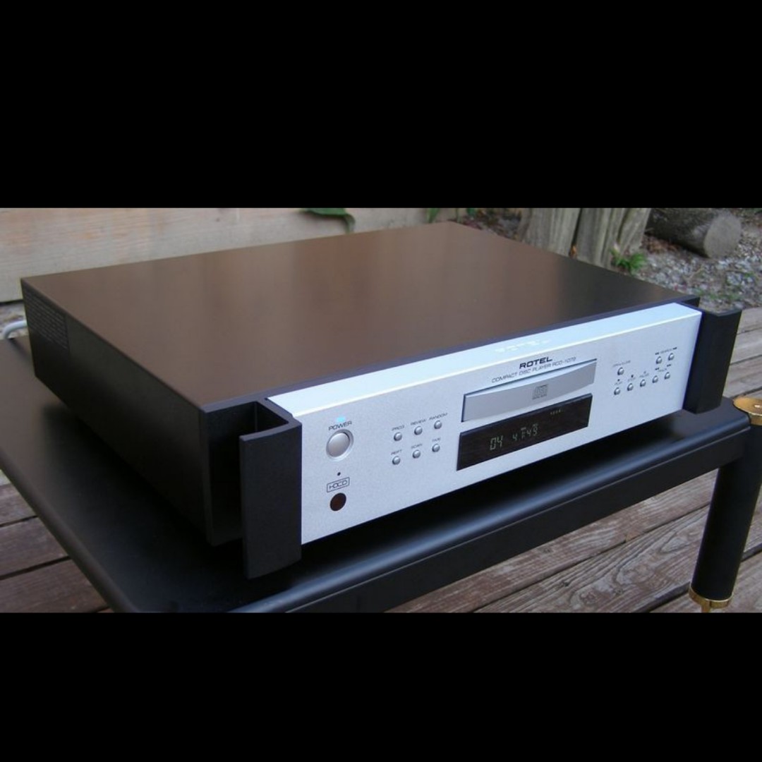 Rotel Audiophile CD player(RCD 1072), Audio, Portable Music Players on ...