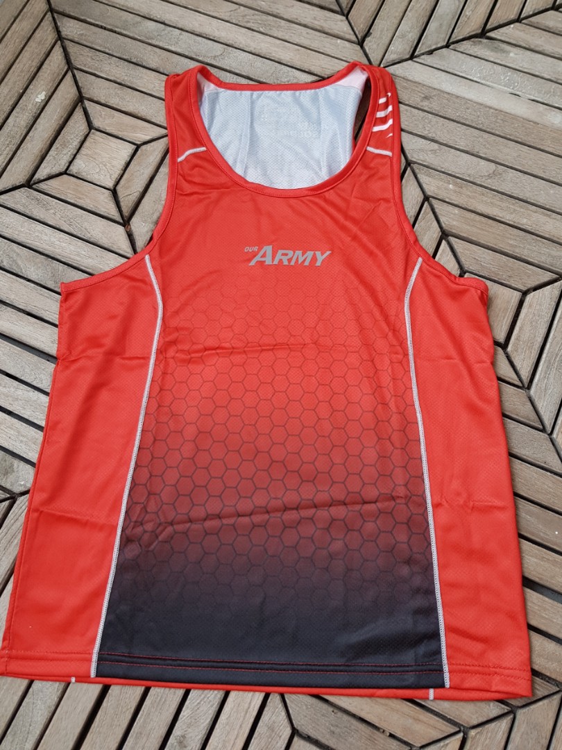 Compressport Army Half Marathon 2017 Running Singlet, Men's Fashion ...
