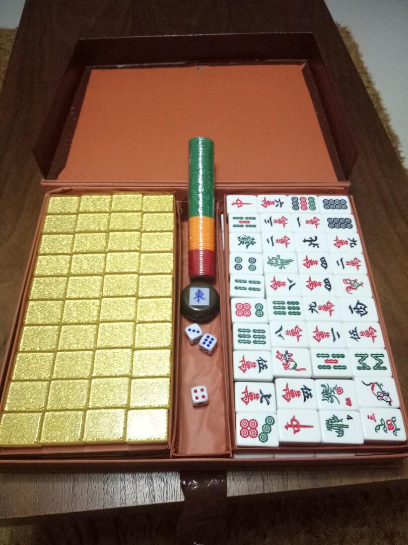 Golden crystal mahjong set, Hobbies & Toys, Toys & Games on Carousell