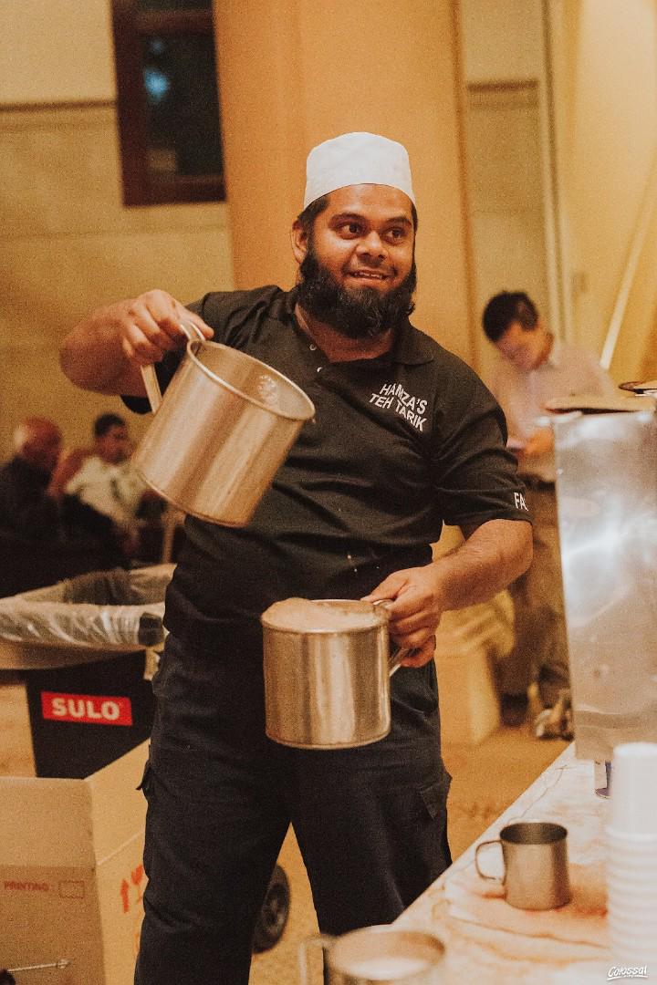 Hamza's teh tarik live station, Food & Drinks, Local Eats on Carousell