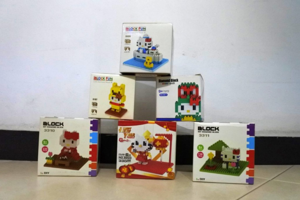 Hello Kitty nanoblocks, Hobbies & Toys, Toys & Games on Carousell