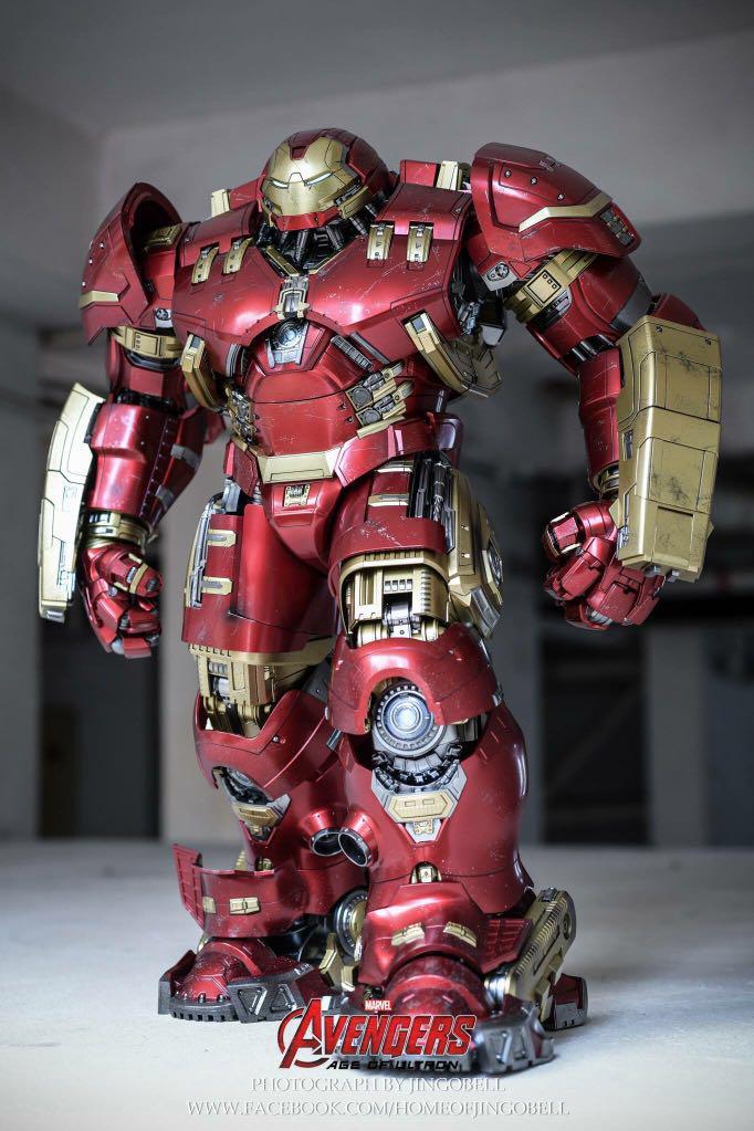 Hot Toys Hulkbuster with arm attachment., Hobbies & Toys, Toys & Games ...