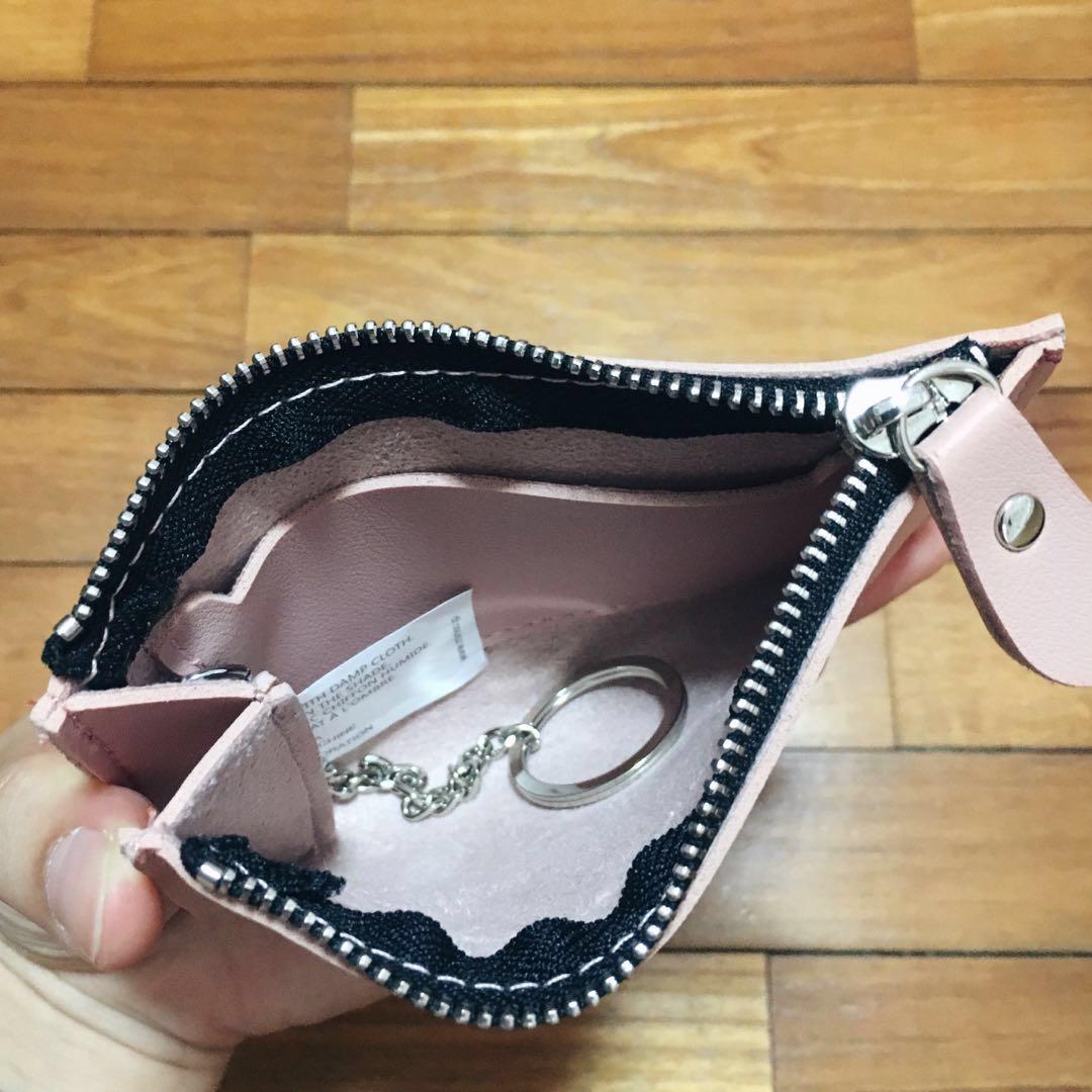 Miniso: Pouch, Women's Fashion, Bags & Wallets, Wallets on Carousell