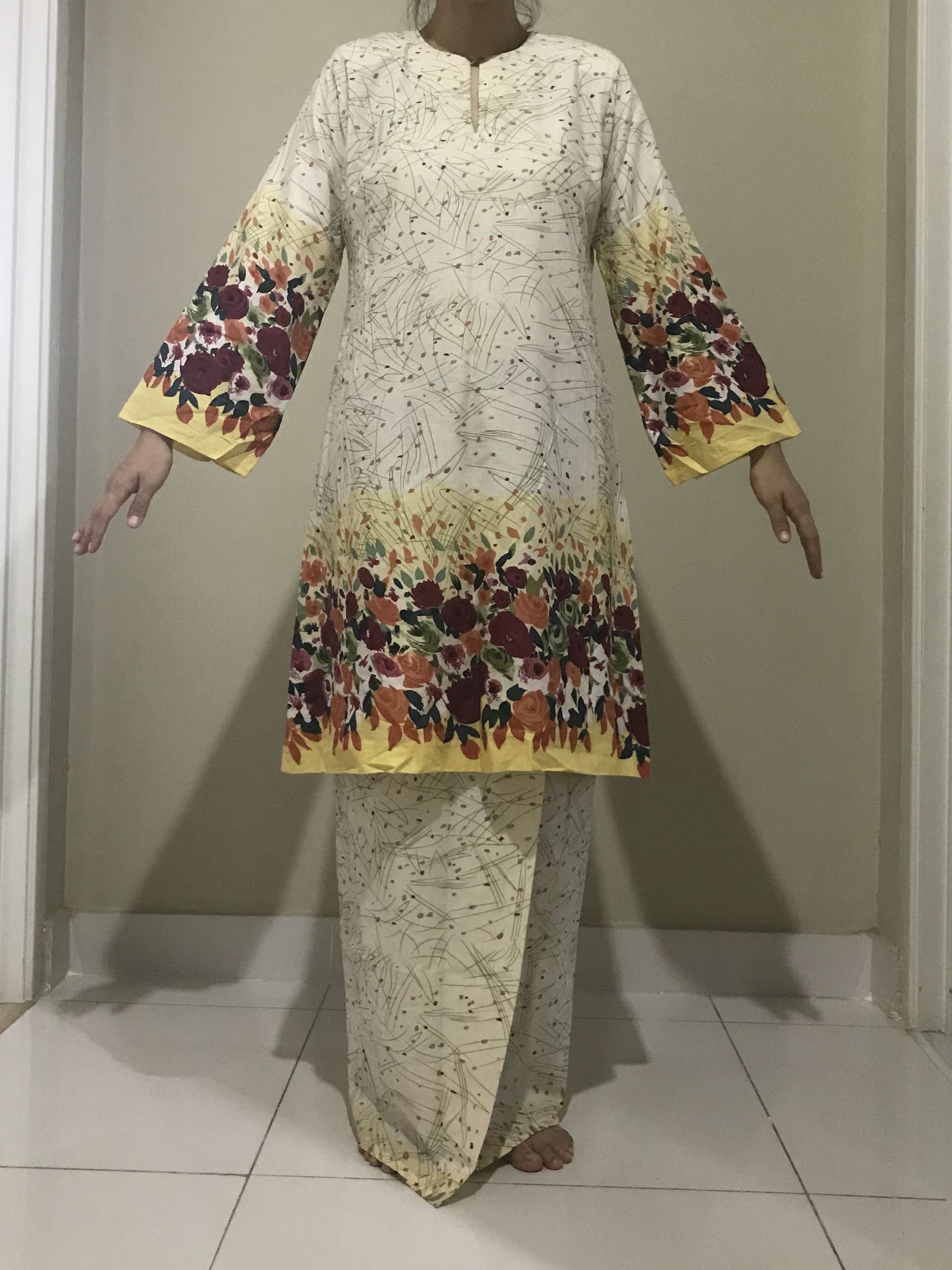 Baju kurung pesak pahang, Women's Fashion, Muslimah Fashion, Baju ...