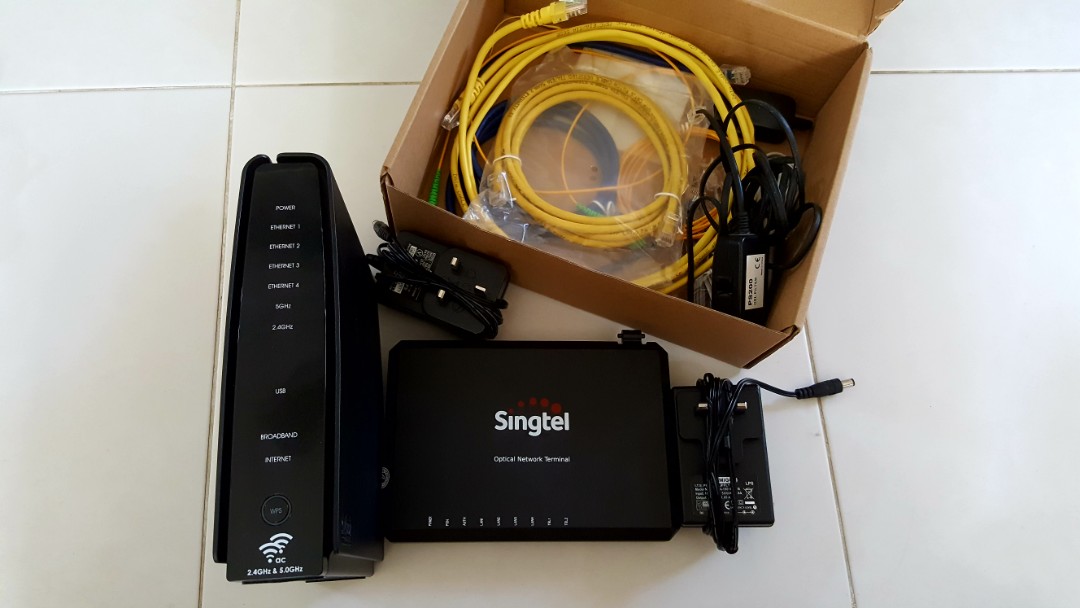 Singtel Router & Optical Network Terminal, Computers & Tech, Parts ...