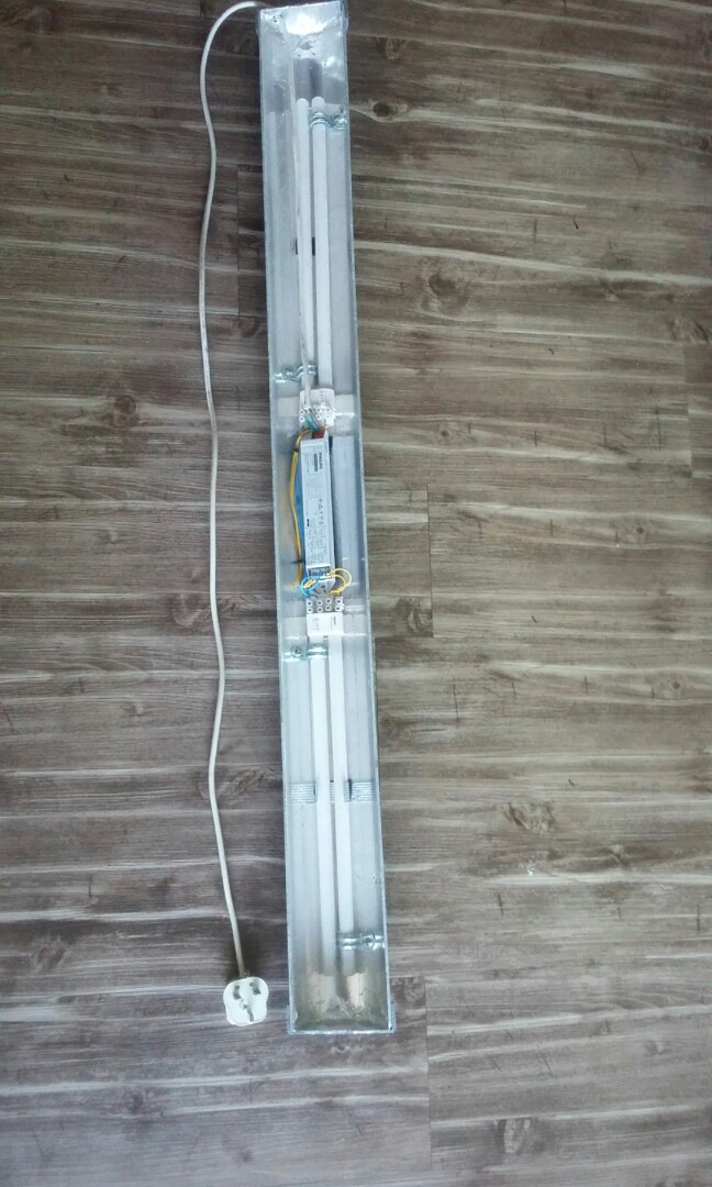 4ft Arowana PLL tanning light 2sets.., Pet Supplies, Homes & Other Pet ...
