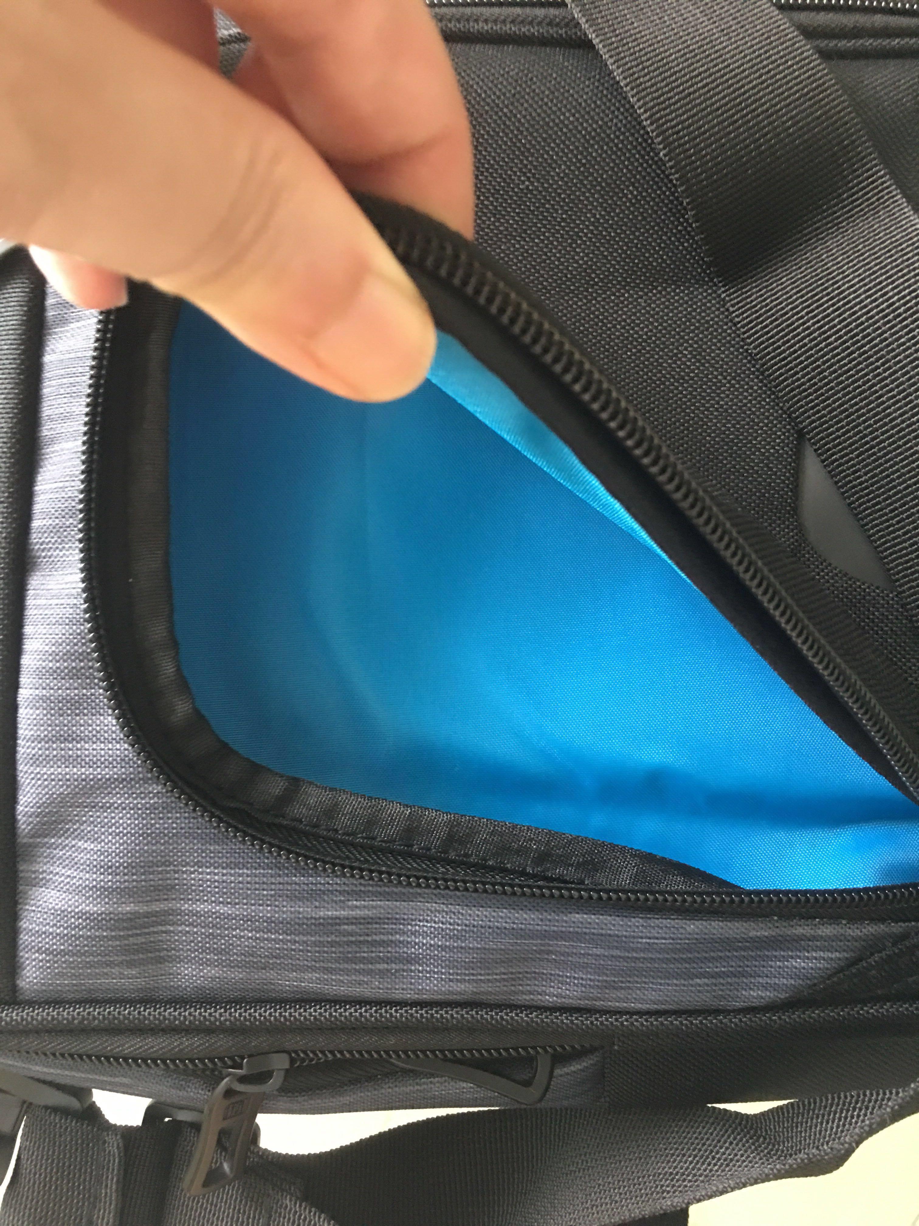 BNWT ful Tango messenger bag, Men's Fashion, Bags, Sling Bags on Carousell