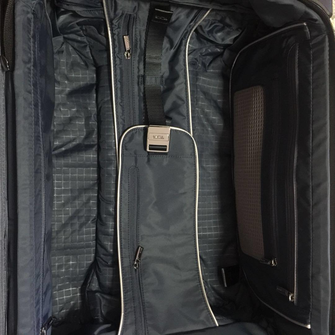 Tumi Arrive Orly International 4 Wheeled Expendable Carry On Luggage ...
