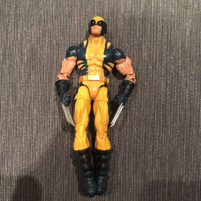 Marvel Legends Wolverine (Puck BAF), Hobbies & Toys, Toys & Games on ...