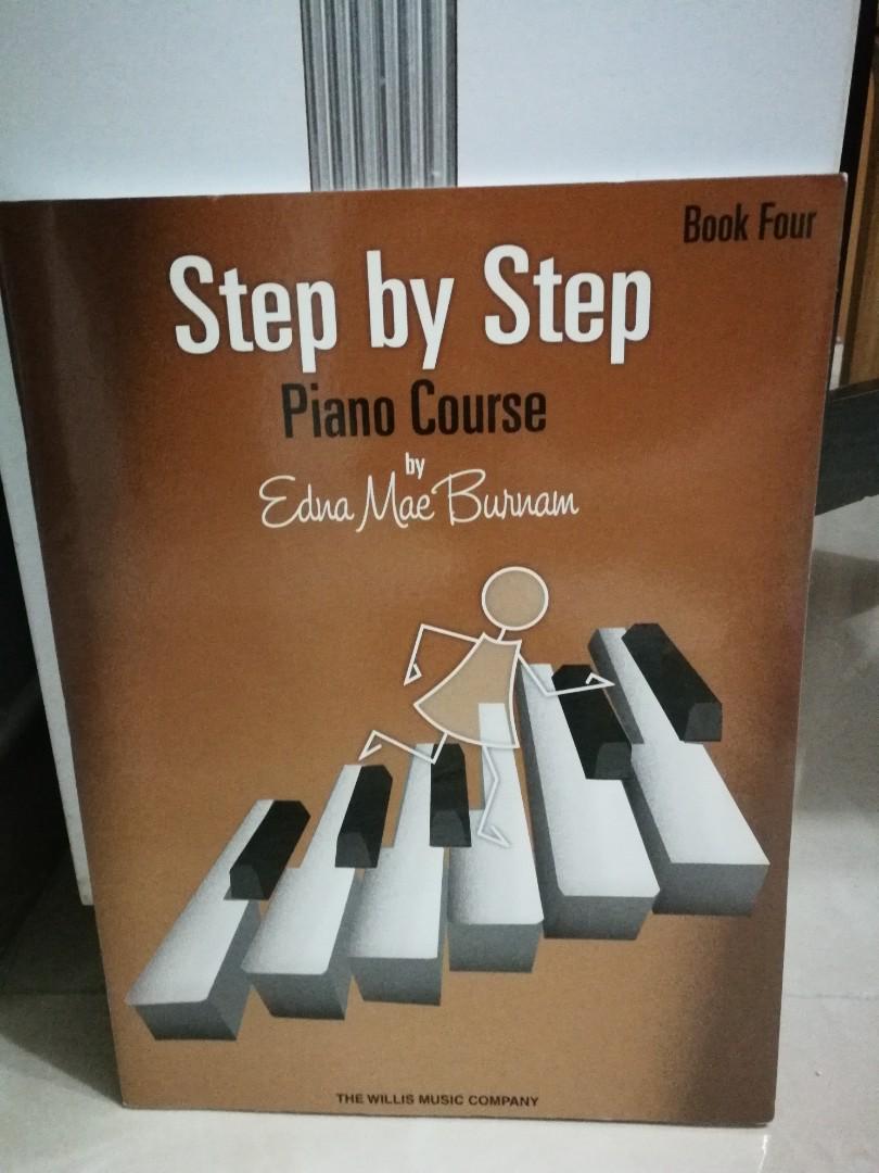 鋼琴書 piano book （step by step）, 興趣及遊戲, 書本 & 文具, 補充練習 - Carousell