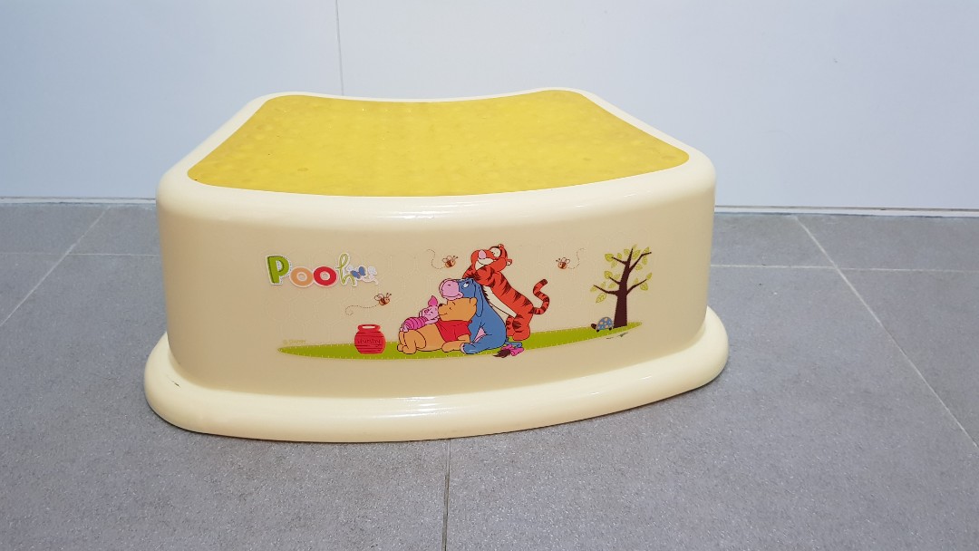 Disney Winnie the Pooh Step Stool, Babies & Kids, Baby Nursery & Kids ...