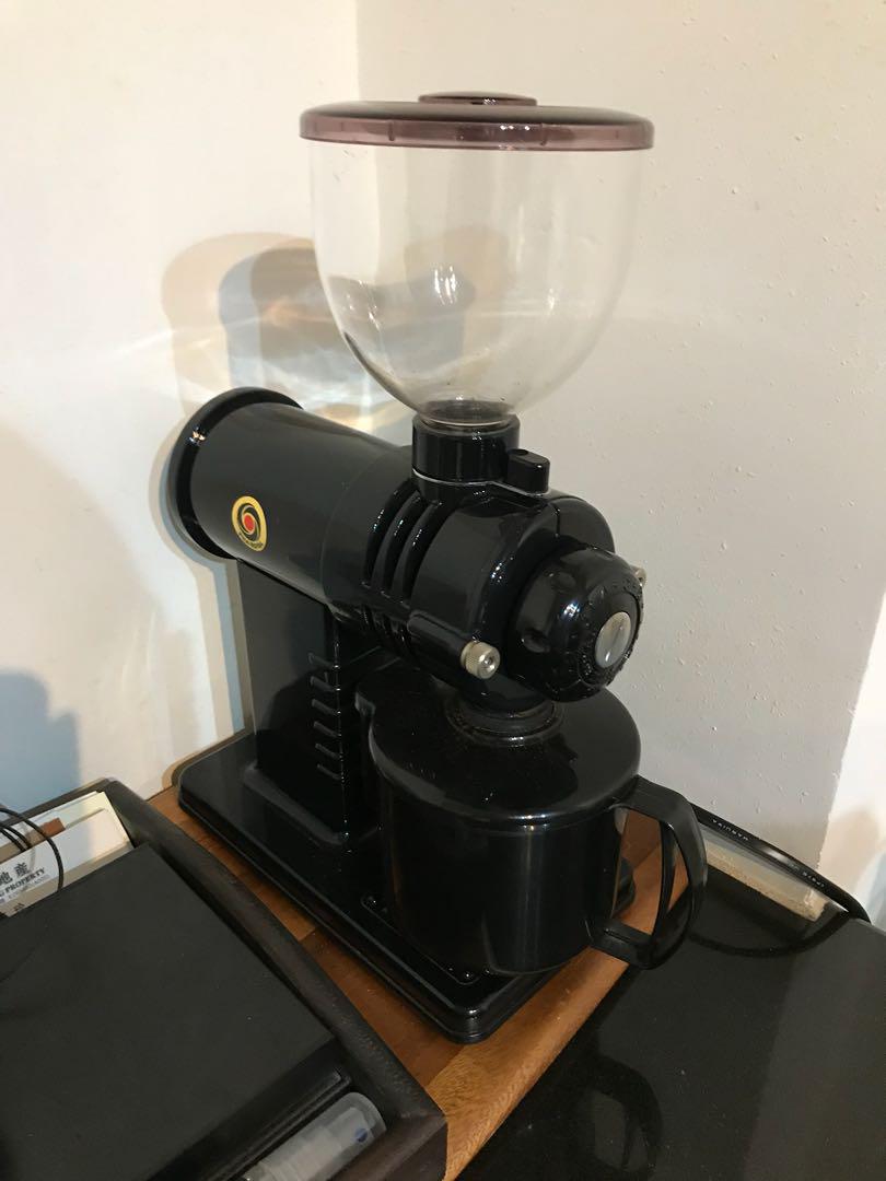 Fuji Royal R-220 小富士 咖啡 平刀 磨豆機, 家庭電器, 廚房電器, 咖啡機及咖啡壺 - Carousell
