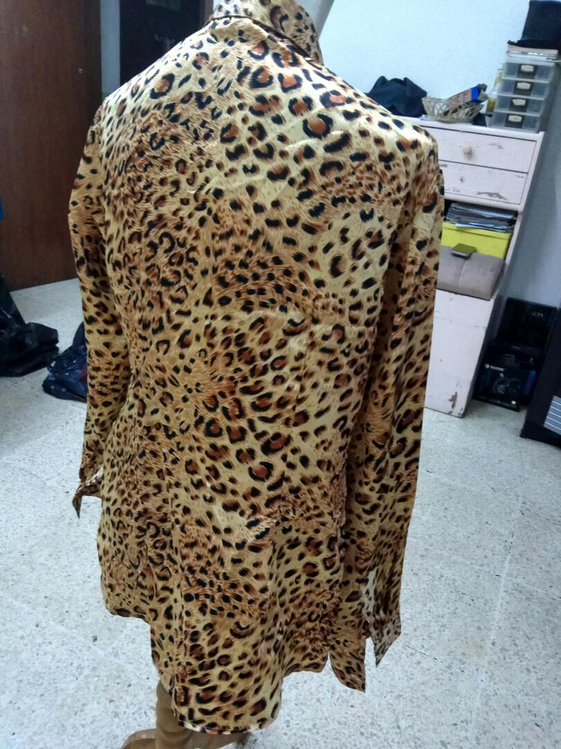 Leopard blouse, Fesyen Wanita, Pakaian Wanita, Atasan di Carousell