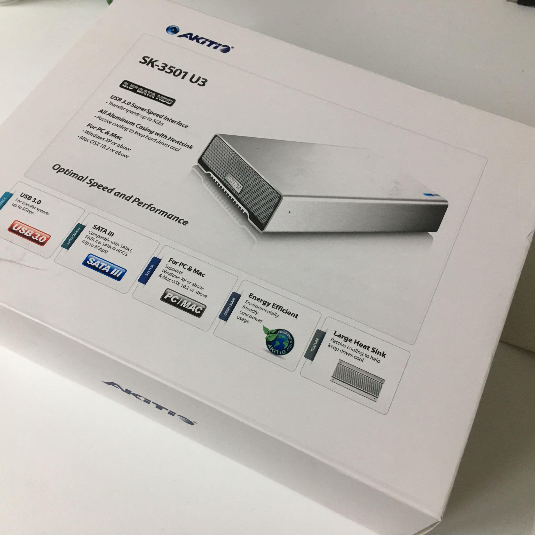 Akitio hard disk enclosure 3.5", Computers & Tech, Parts & Accessories ...