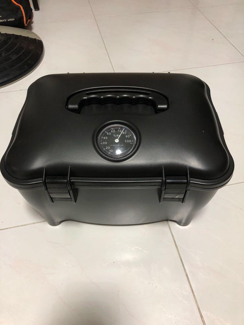 Dry Box, Photography, Camera Accessories, Others on Carousell