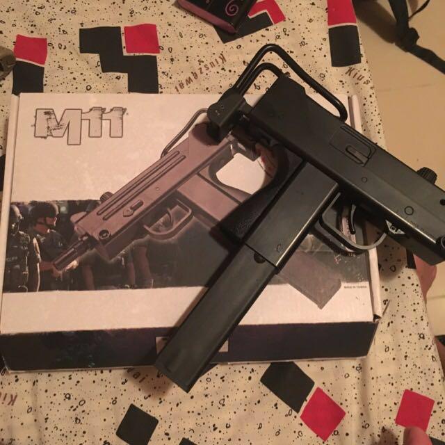KWC M11 submachine gun, 運動產品, 運動與健身, 運動與健身 - 有氧健身器材 - Carousell