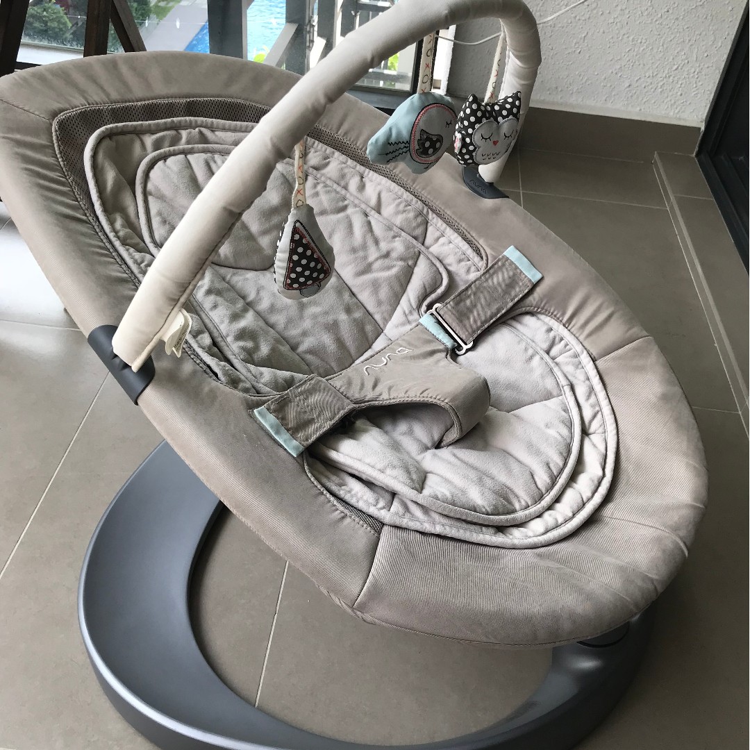 Nuna Leaf baby bouncer chair + toys bar, Babies & Kids, Infant Playtime ...