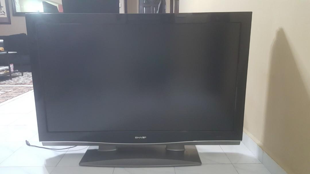 Sharp 46 inch Lcd Tv, TV & Home Appliances, TV & Entertainment, TV on Carousell