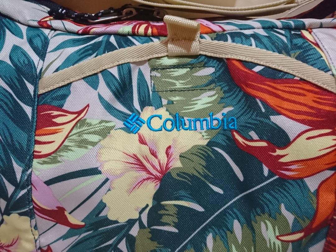 Columbia Flora Shoulder Bag, Men's Fashion, Watches & Accessories ...