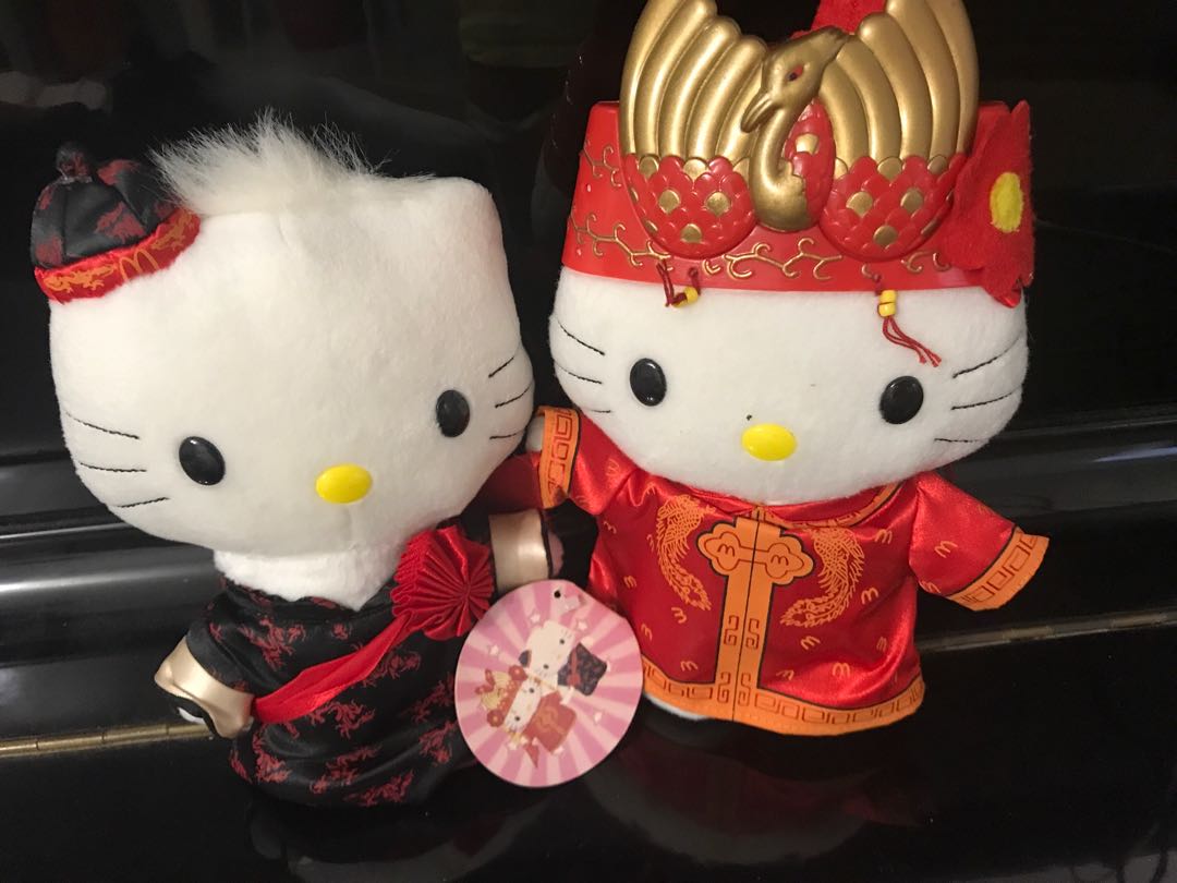 Hello Kitty Pair, Hobbies & Toys, Toys & Games on Carousell