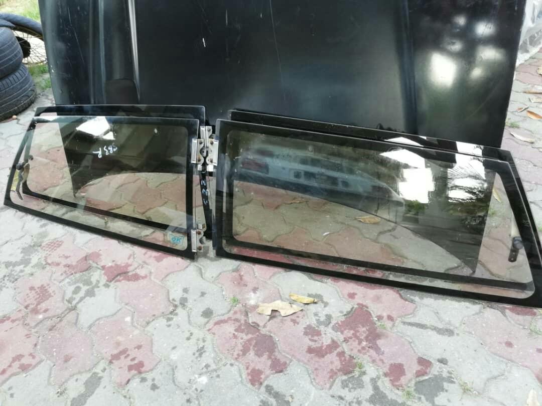 Honda Civic SB3 Back Window Glass, Auto Accessories on Carousell