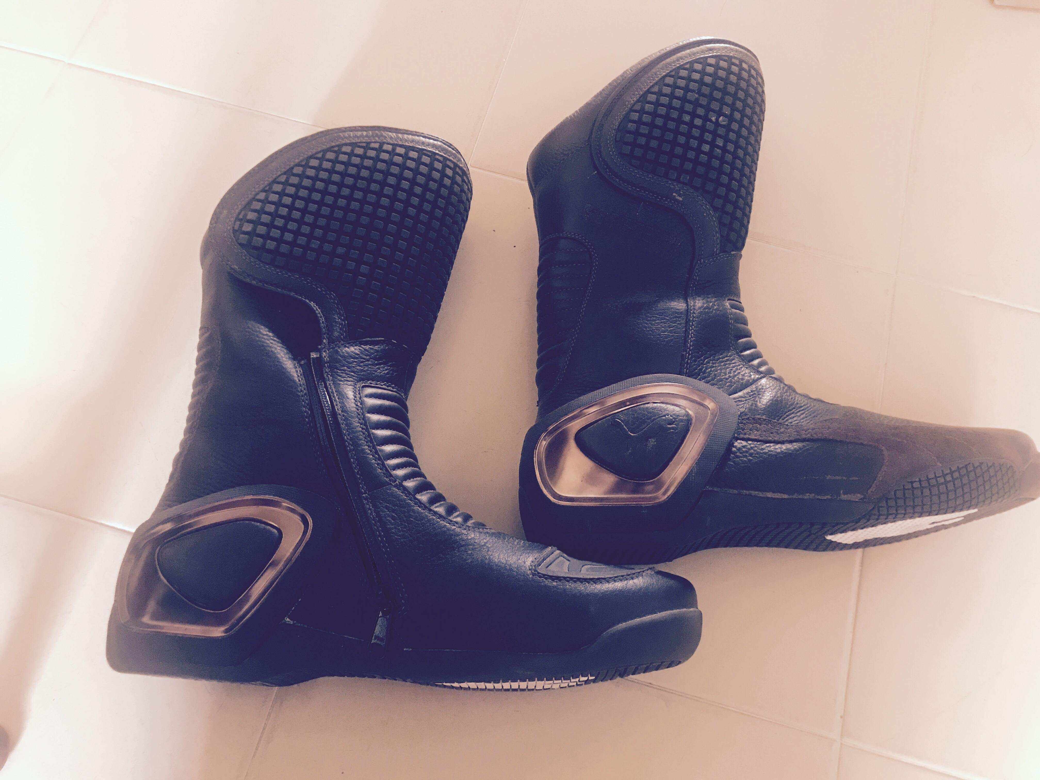 Puma riding/touring boots, Men's Fashion, Footwear, Boots on Carousell