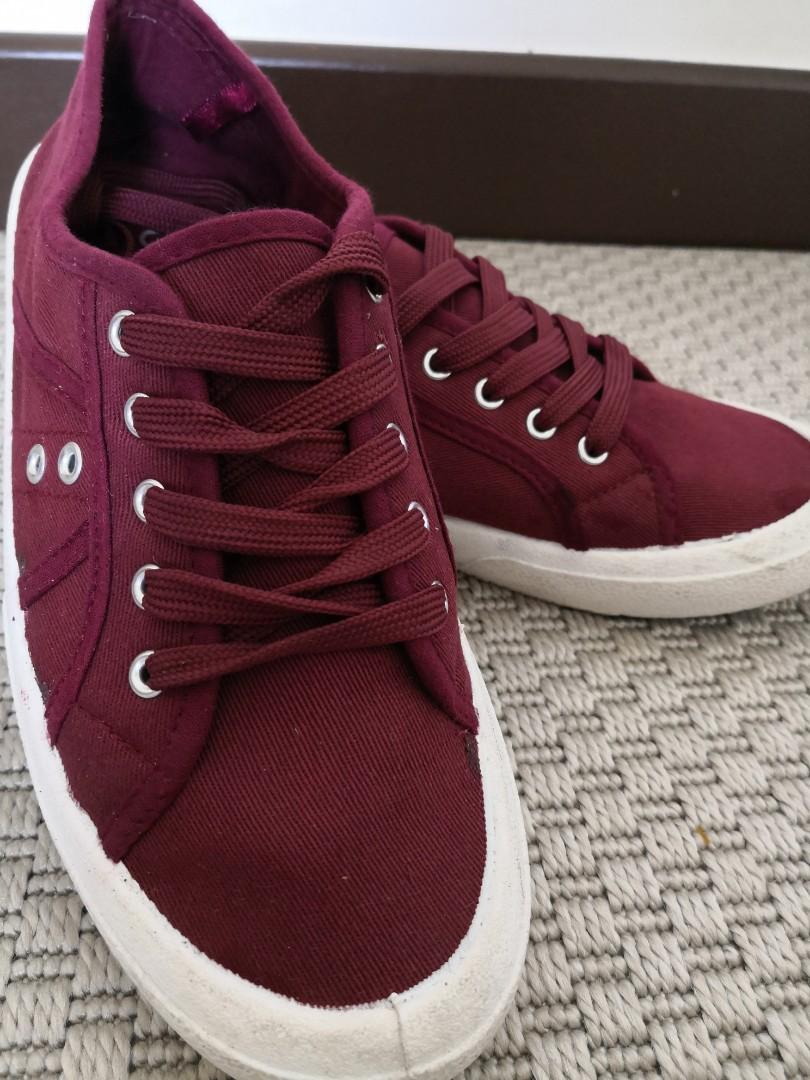 Rubi sneakers, Women's Fashion, Footwear, Sneakers on Carousell