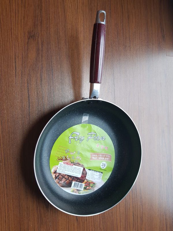 Korean Fry Pan. New bought from korea! 26cm, Furniture & Home Living ...