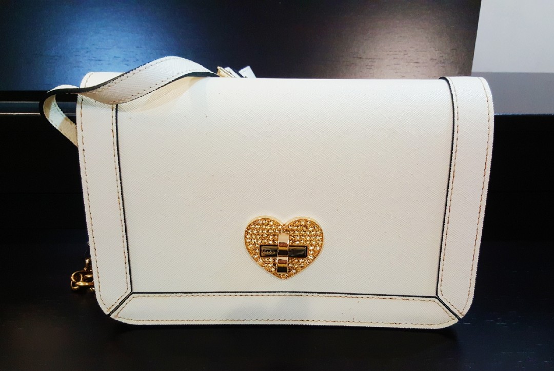 Lavina Korea Bag, Women's Fashion, Bags & Wallets, Cross-body Bags on ...