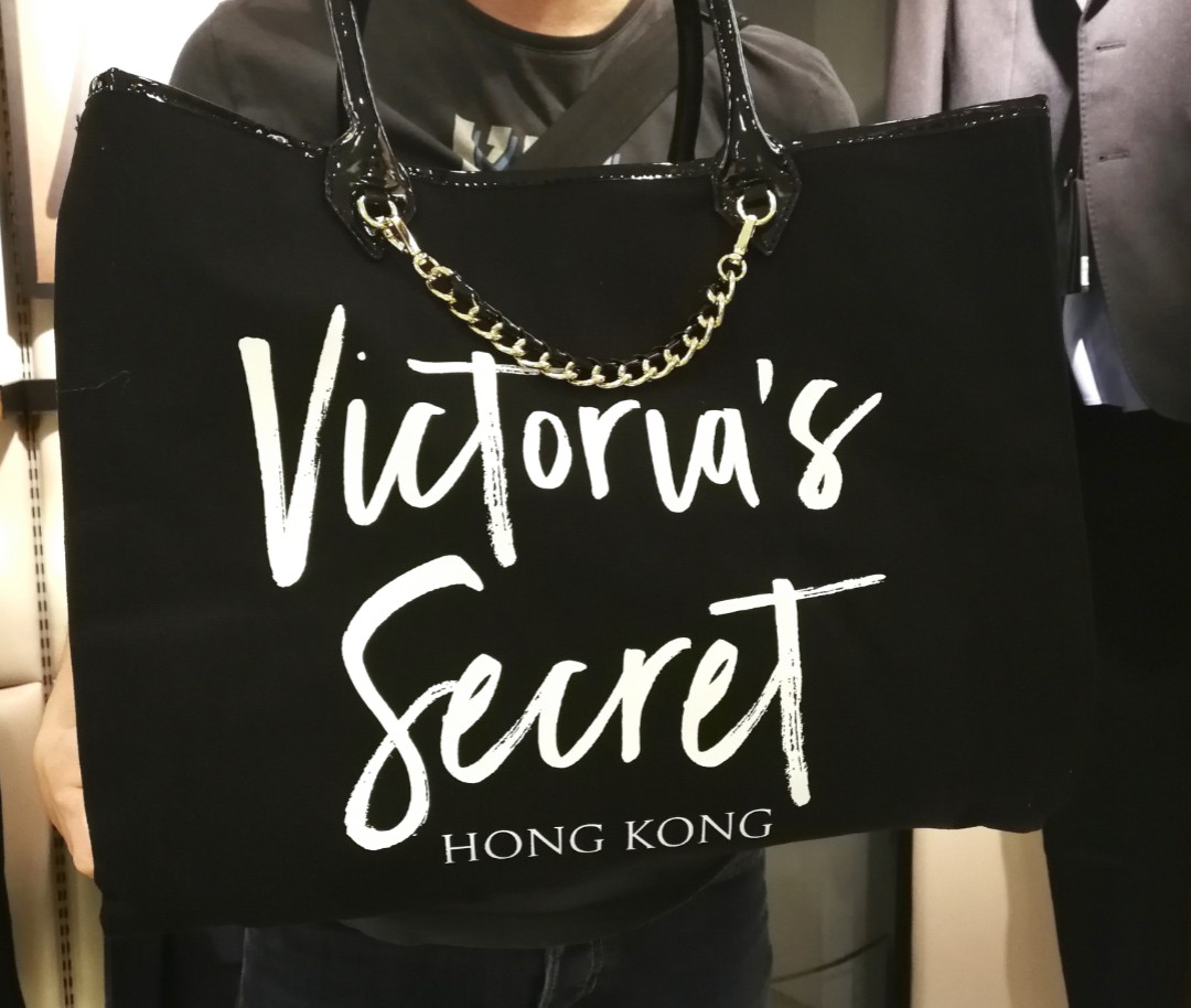 [Limited Edition] Victoria's Secret Hong Kong Chain Canvas Bag ...