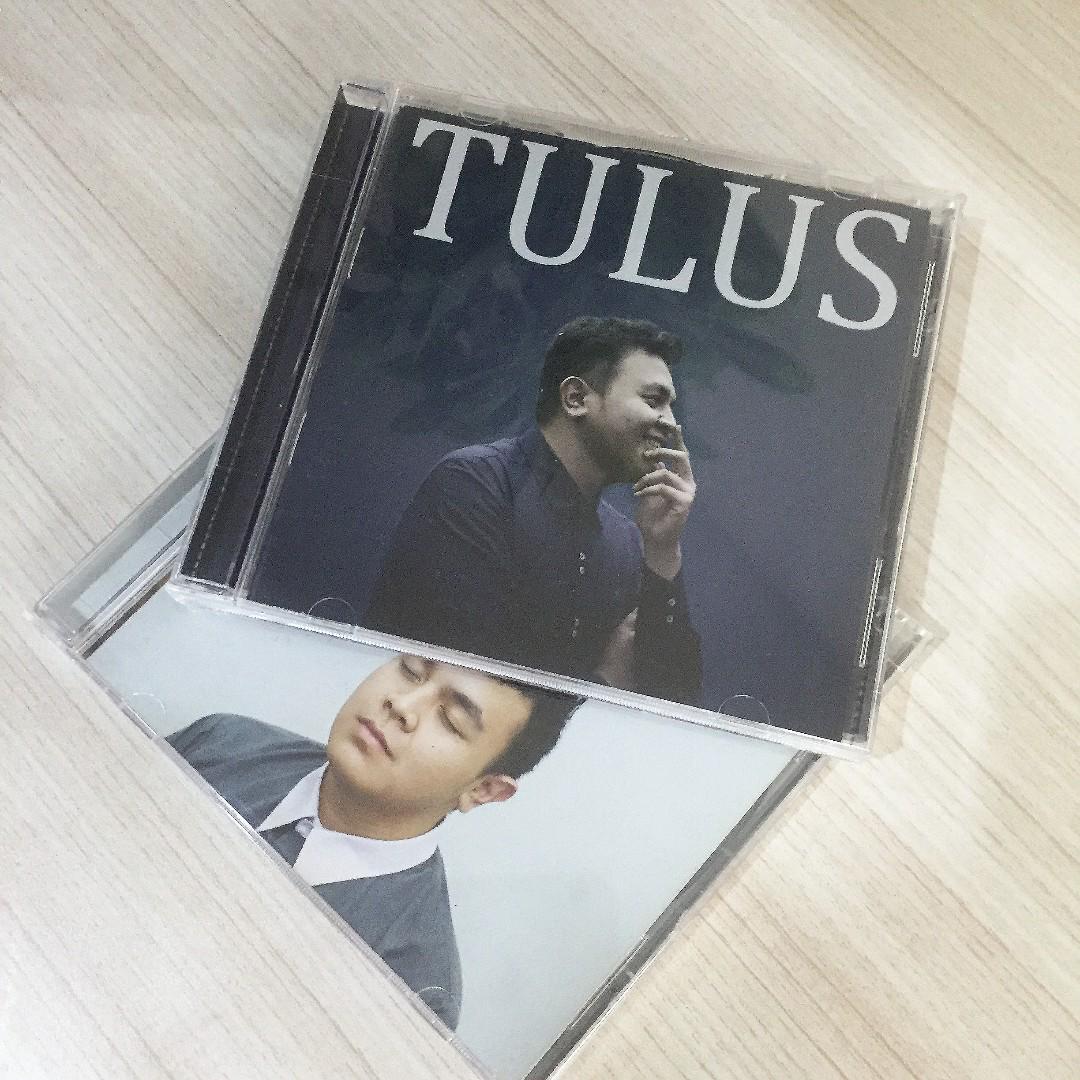(PRELOVED) Dua Album Tulus Original, Musik & Media, CD, DVD & Lainnya ...